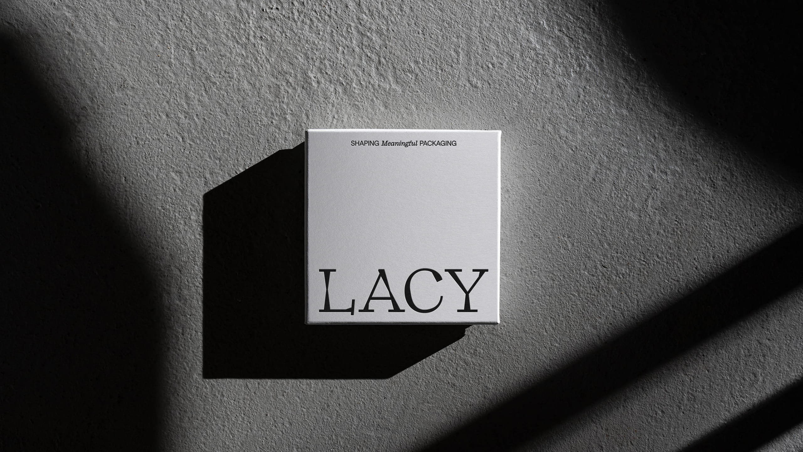 Lacy Packaging. Especialistas en packaging rígido | Identidad visual ...
